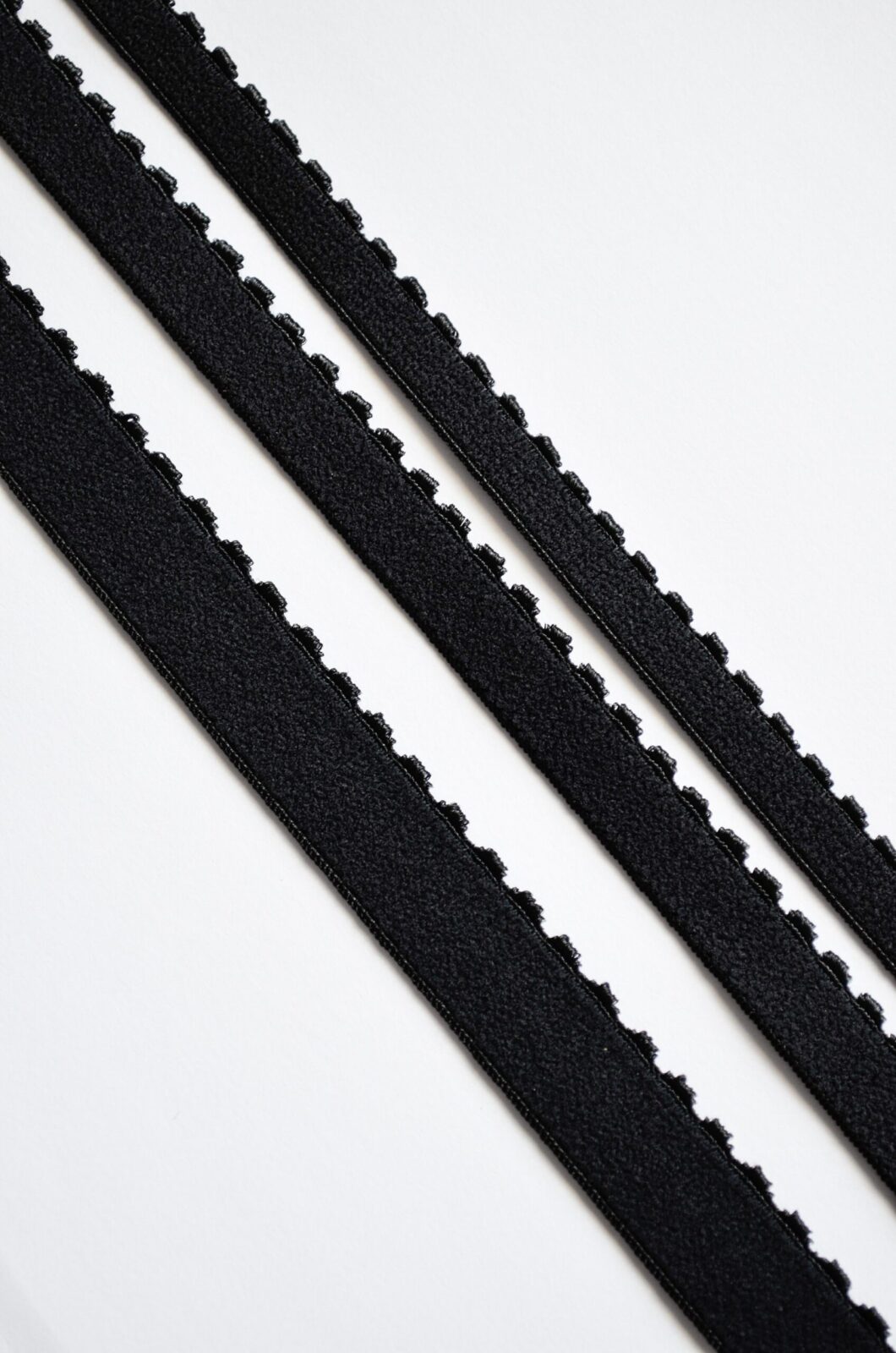 High-quality black picot edge plush elastic bra underband